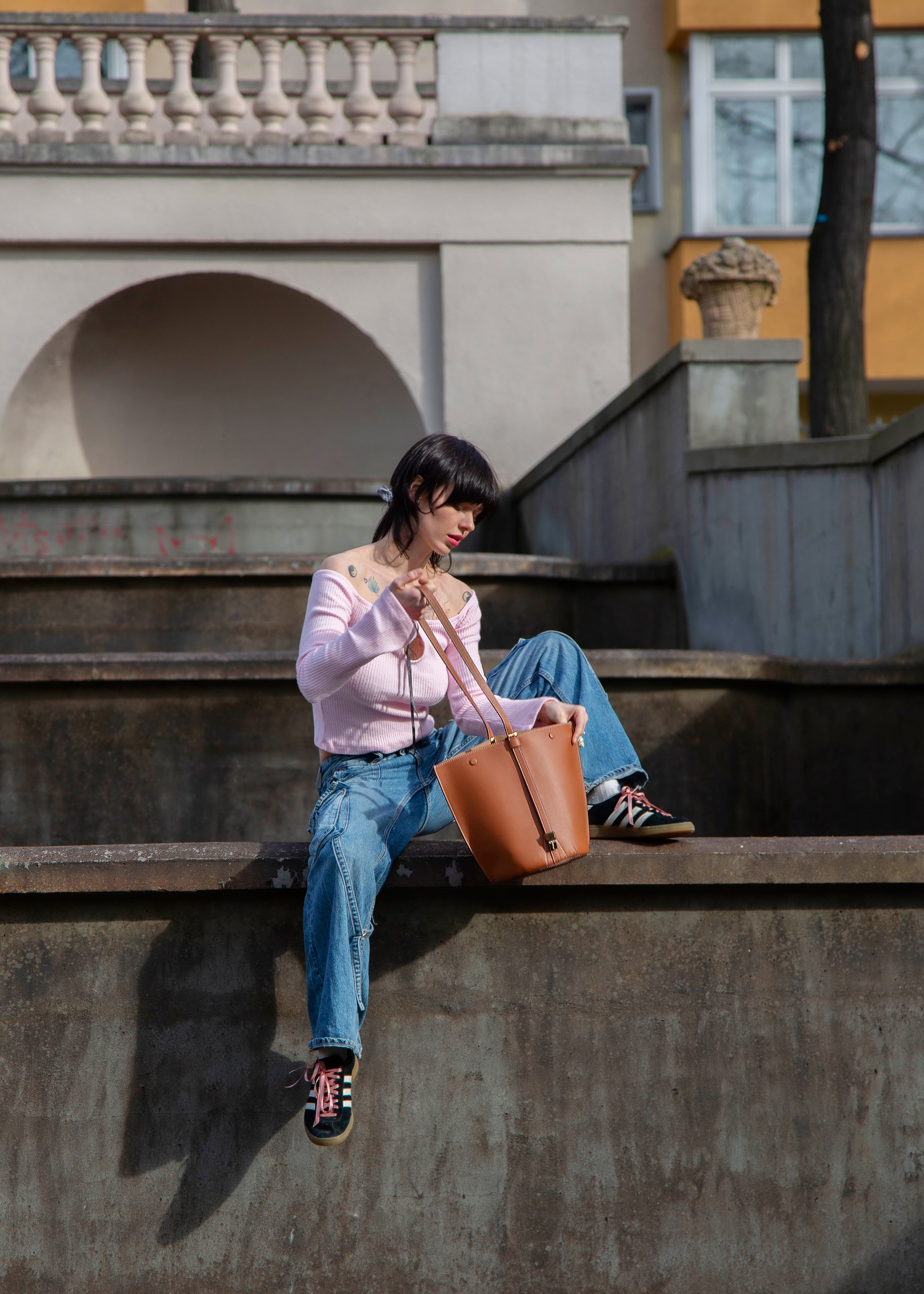 Shapeshifter Handbags. Lightweight Leather designed to last. – BERACAMY