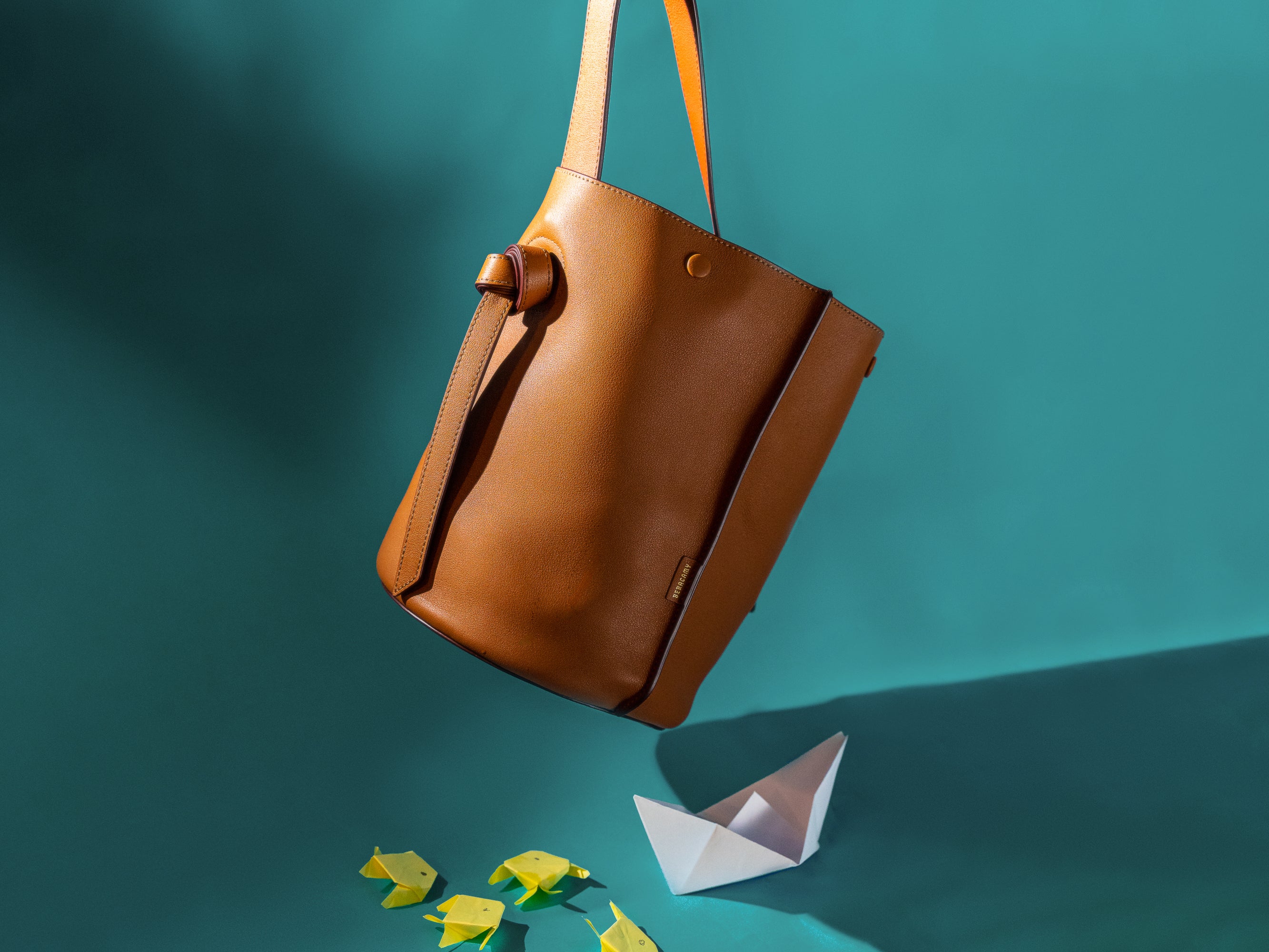 Shapeshifter Handbags. Lightweight Leather designed to last. – BERACAMY