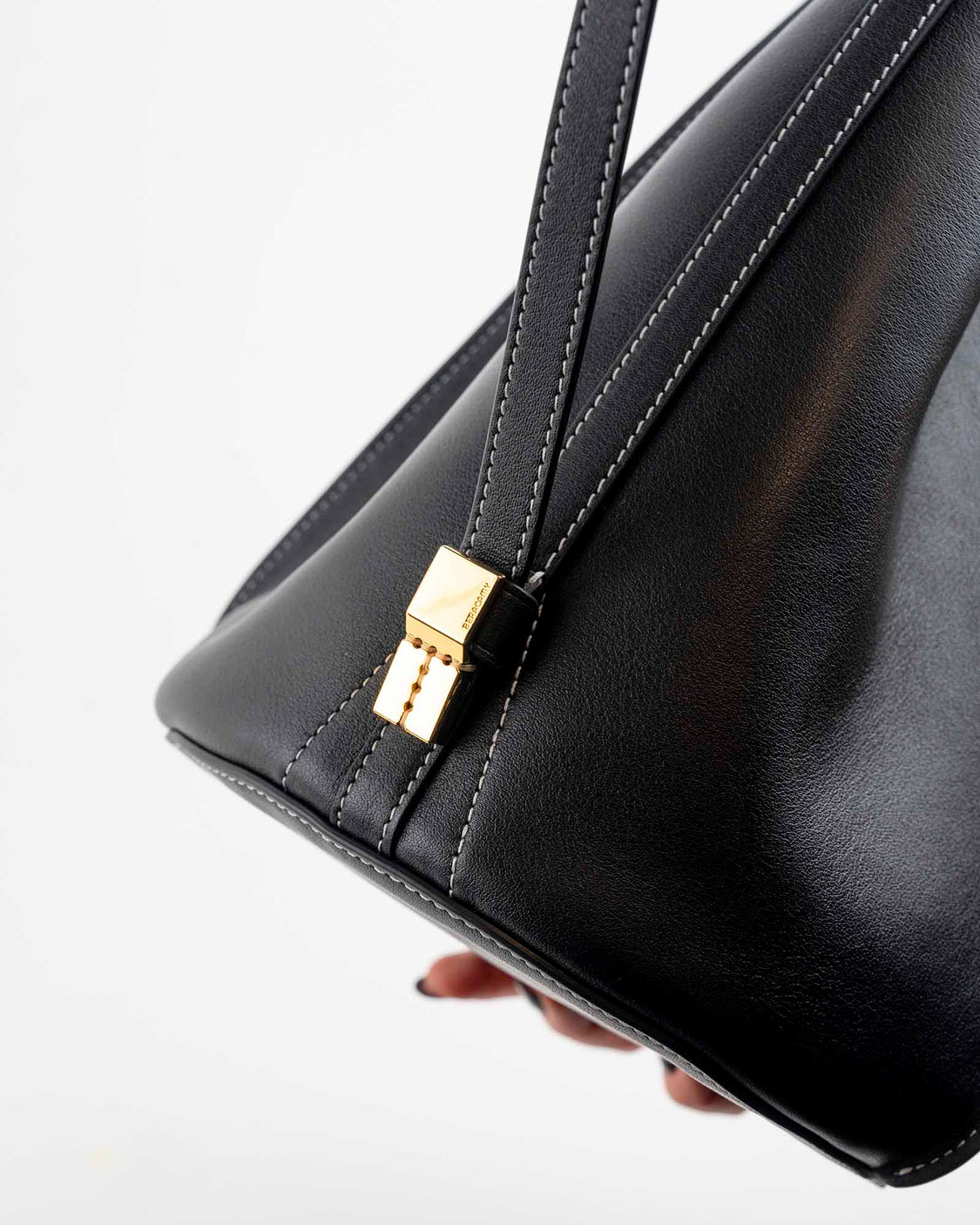 Shapeshifter Handbags. Lightweight Leather designed to last. – BERACAMY